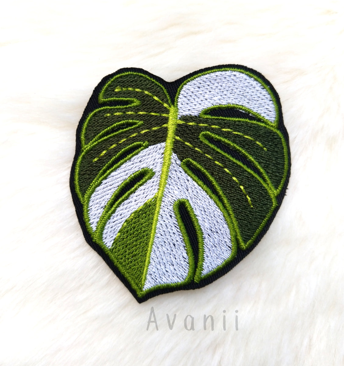 Monstera Leaf - Embroidered Iron-on Patch – Avanii Creations